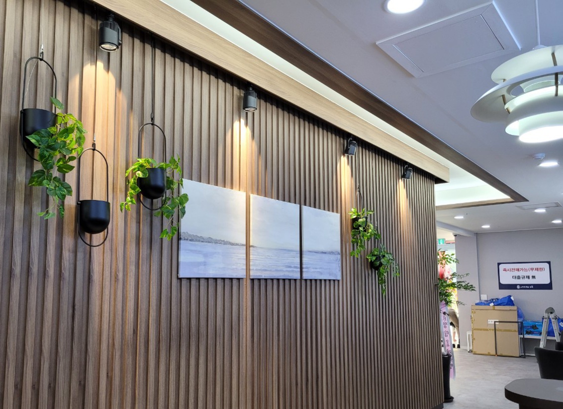 Commercial Space – MIM